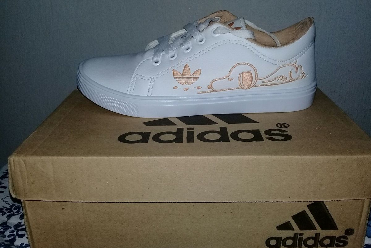 Tênis Adidas Snoopy | Tênis Feminino Adidas Nunca Usado 33019540 | enjoei