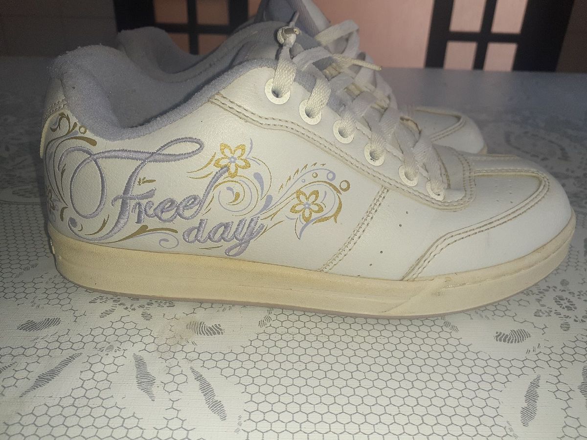 Tênis Antigo da Freeday Original | Produto Vintage e Retro Freeday ...