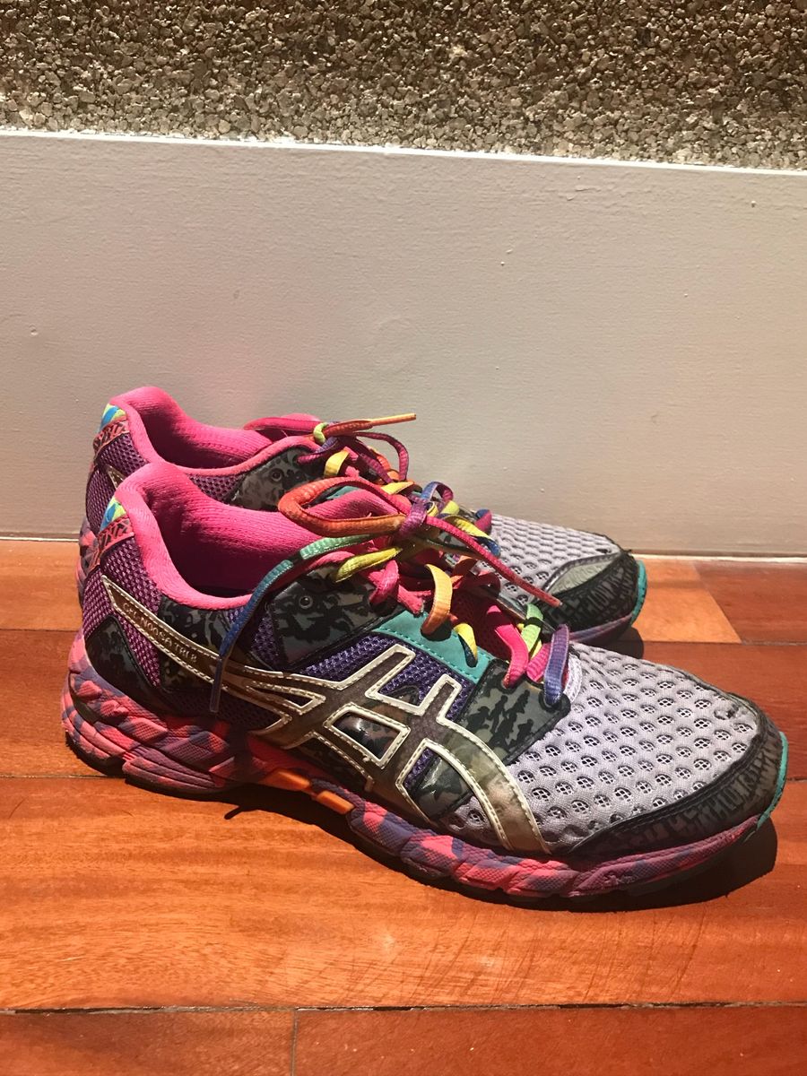 Tenis Asics Colorido - Corrida e Exercícios | Tênis Feminino Asics ...