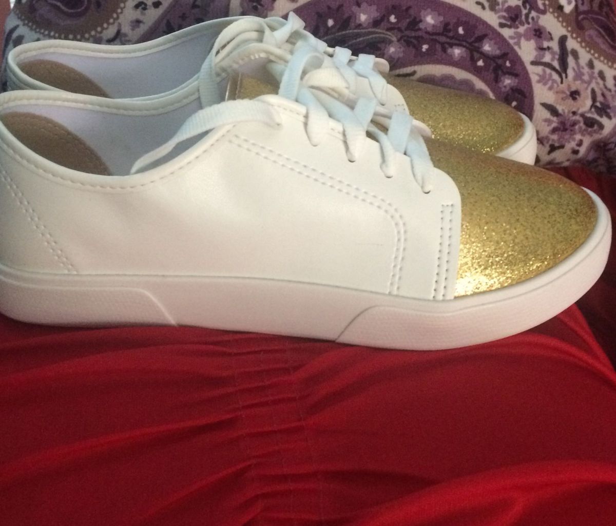 Tênis Branco com Dourado | Tênis Feminino Usado 23278858 | enjoei