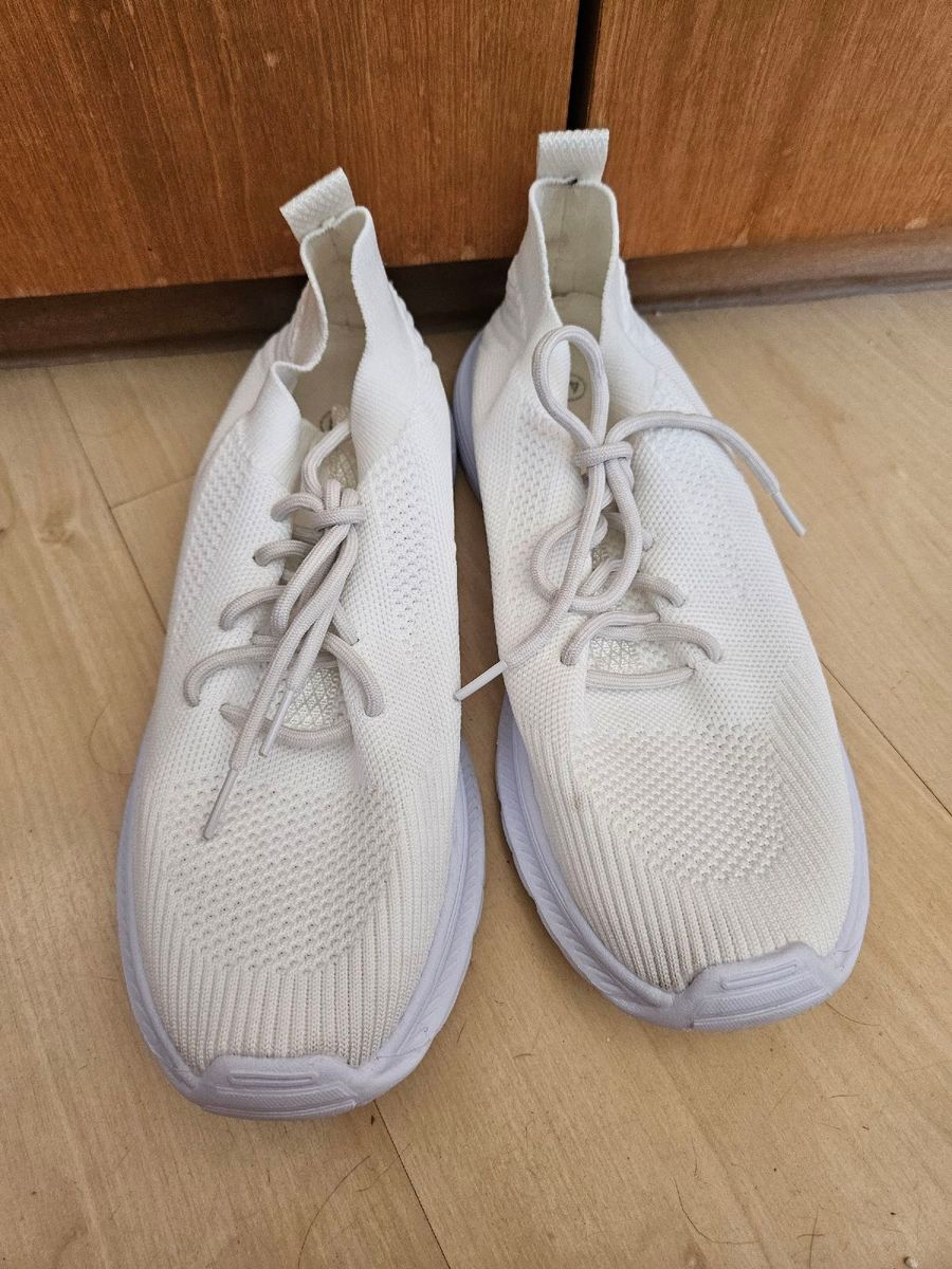 Tenis Branco Shein Tamanho Cn41 | Tênis Feminino Shein Usado 133846890 ...