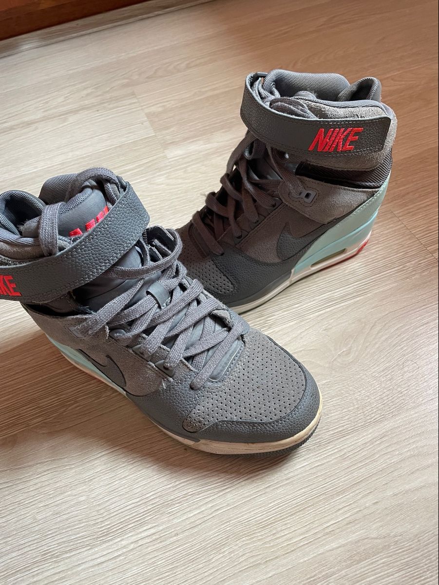Tênis com Salto (sneaker) Nike Air | Tênis Feminino Nike Air Usado ...