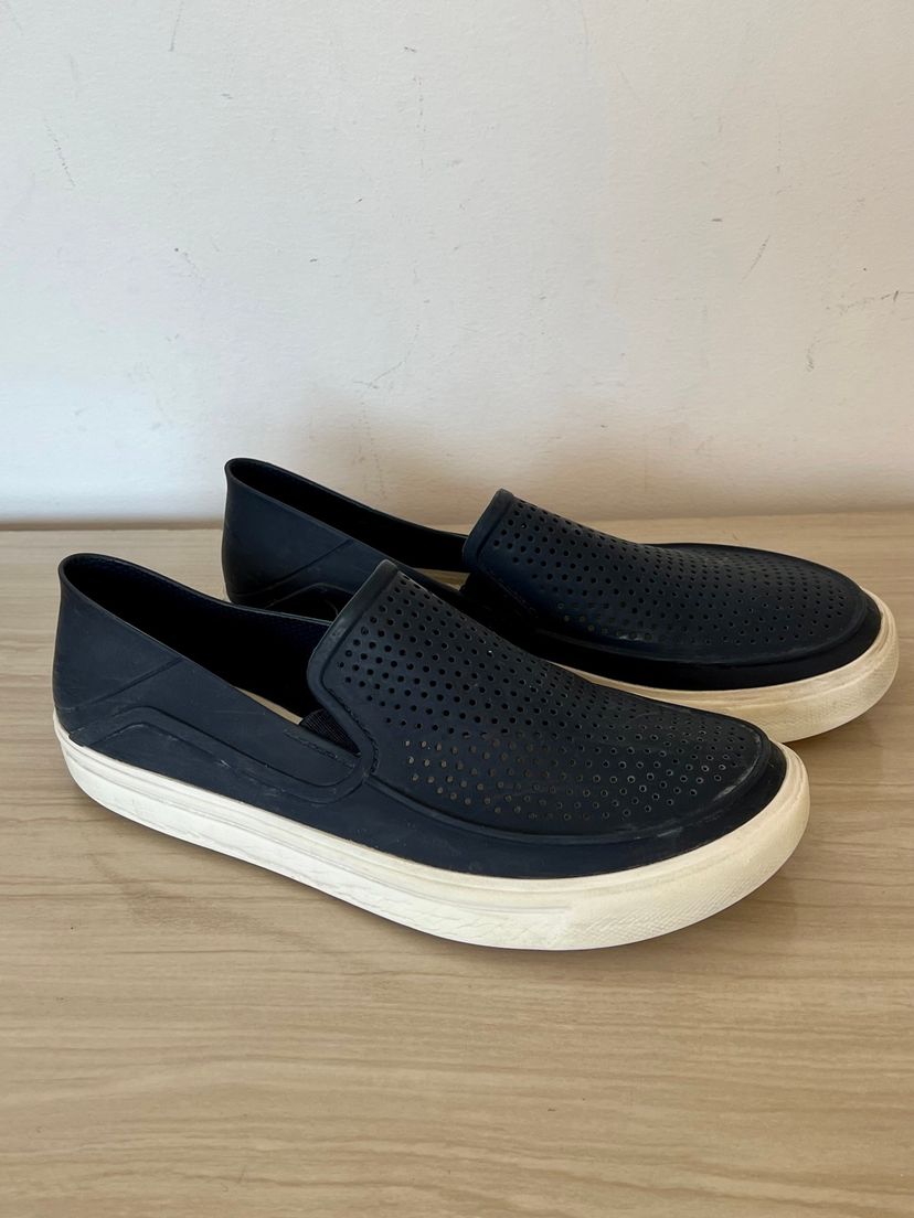 Tênis Crocs | Tênis Feminino Crocs Usado 86825818 | enjoei