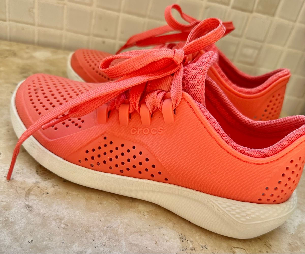 Tênis Crocs | Tênis Feminino Crocs Usado 84623764 | enjoei