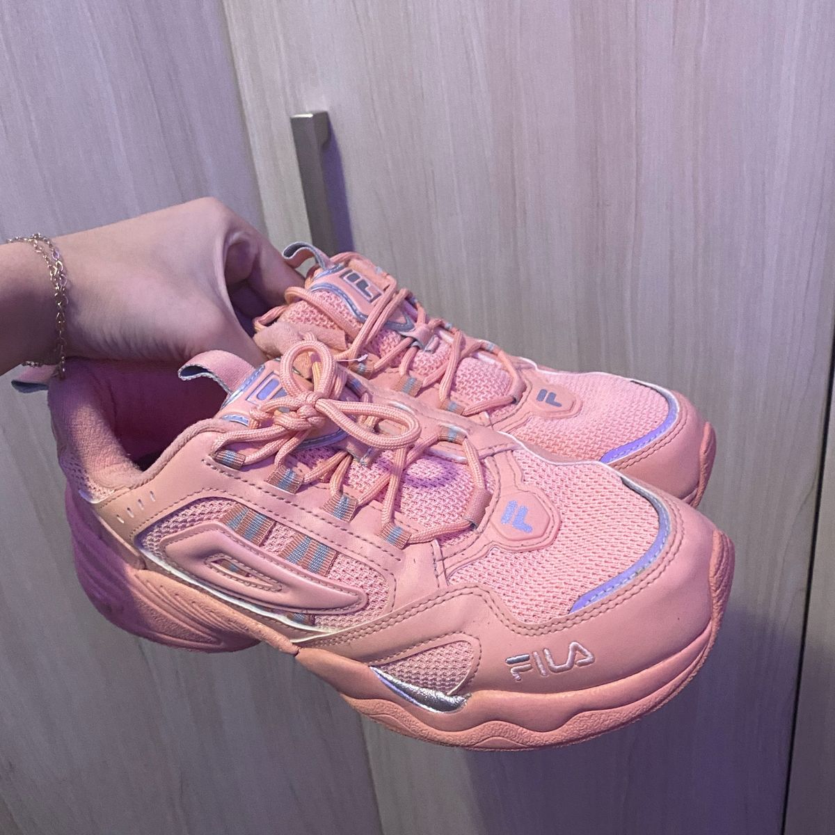 Tênis Fila Rosa | Tênis Feminino Fila Usado 80282419 | enjoei