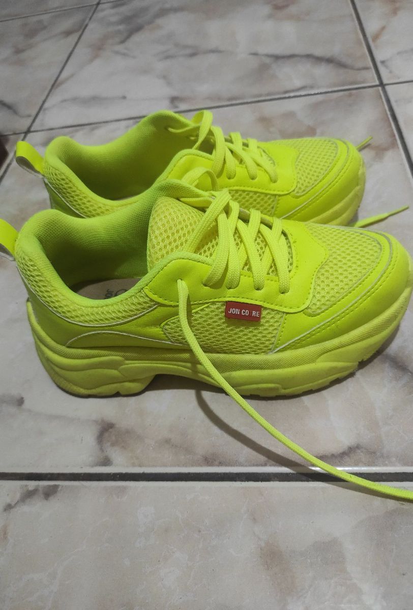 Tênis Jon Cotre Amarelo Neon Pouco Usado | Tênis Feminino Jon Cotre ...