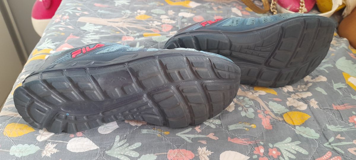 Tênis Marca Fila | Calçado Infantil para Meninas Fila Usado 70954655 ...