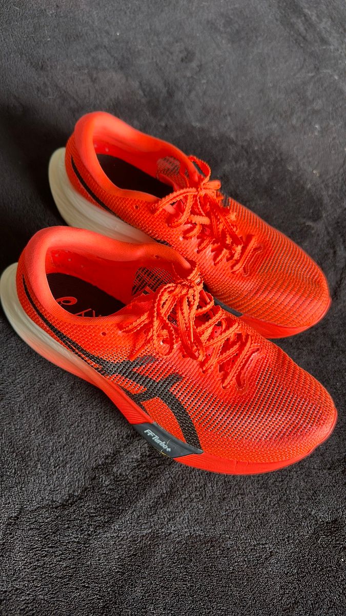 Tenis Metaspeed Sky Paris 36br Semi Novo (corri 21km). Cor Vermelho. | Tênis Feminino Asics ...