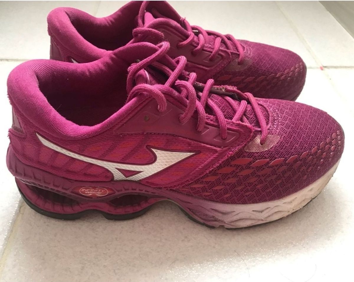 Tênis Mizuno Wave Infinity | Tênis Feminino Mizuno Usado 78435234 | enjoei