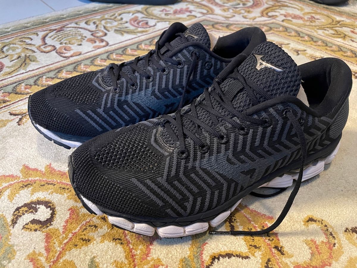 Tênis Mizuno Wave - Mod: S1 Knorr Knit | Tênis Masculino Mizuno Usado ...