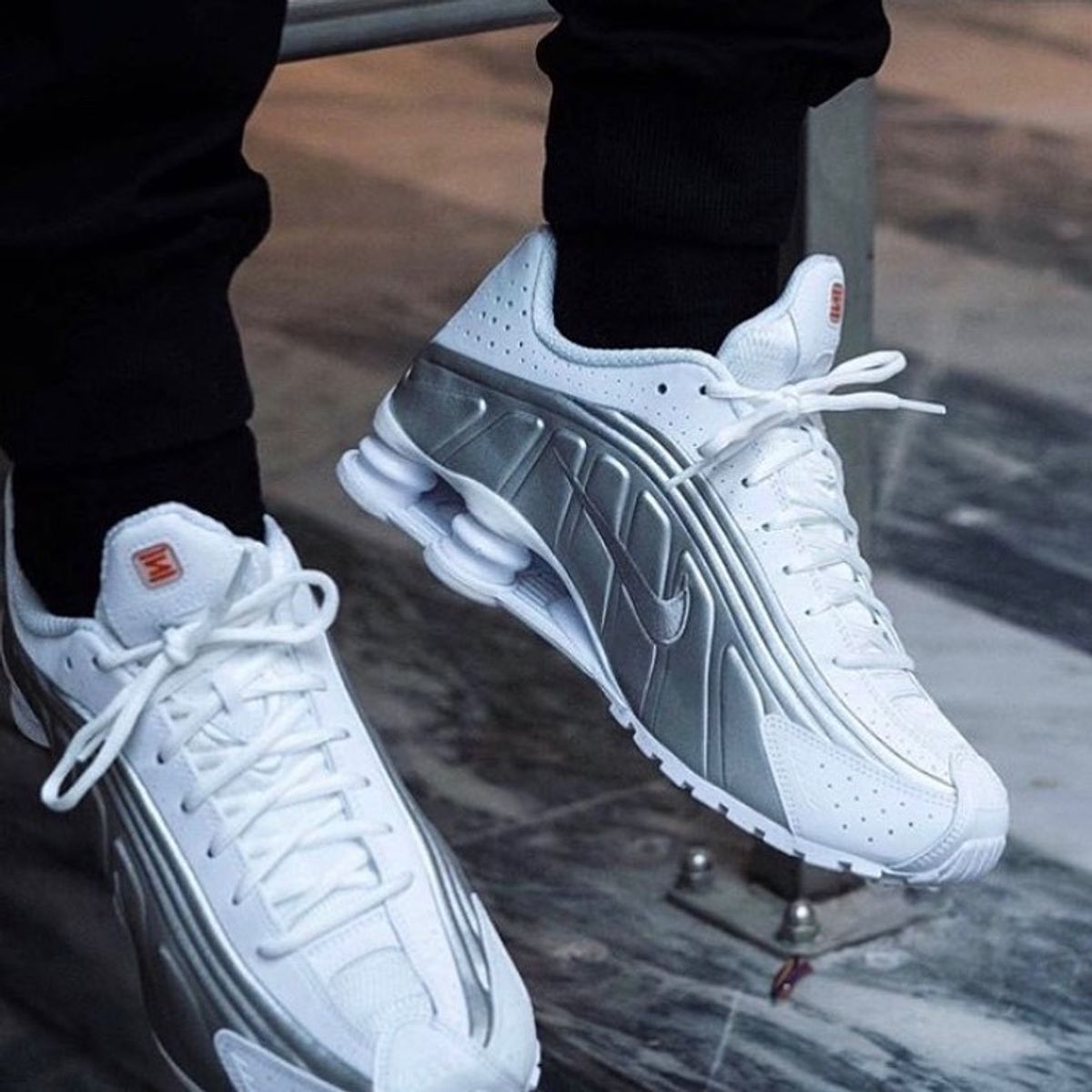 Tênis Nike 4 Molas Masculino Todos Os Tamanhos Cinza e Branco | Tênis ...