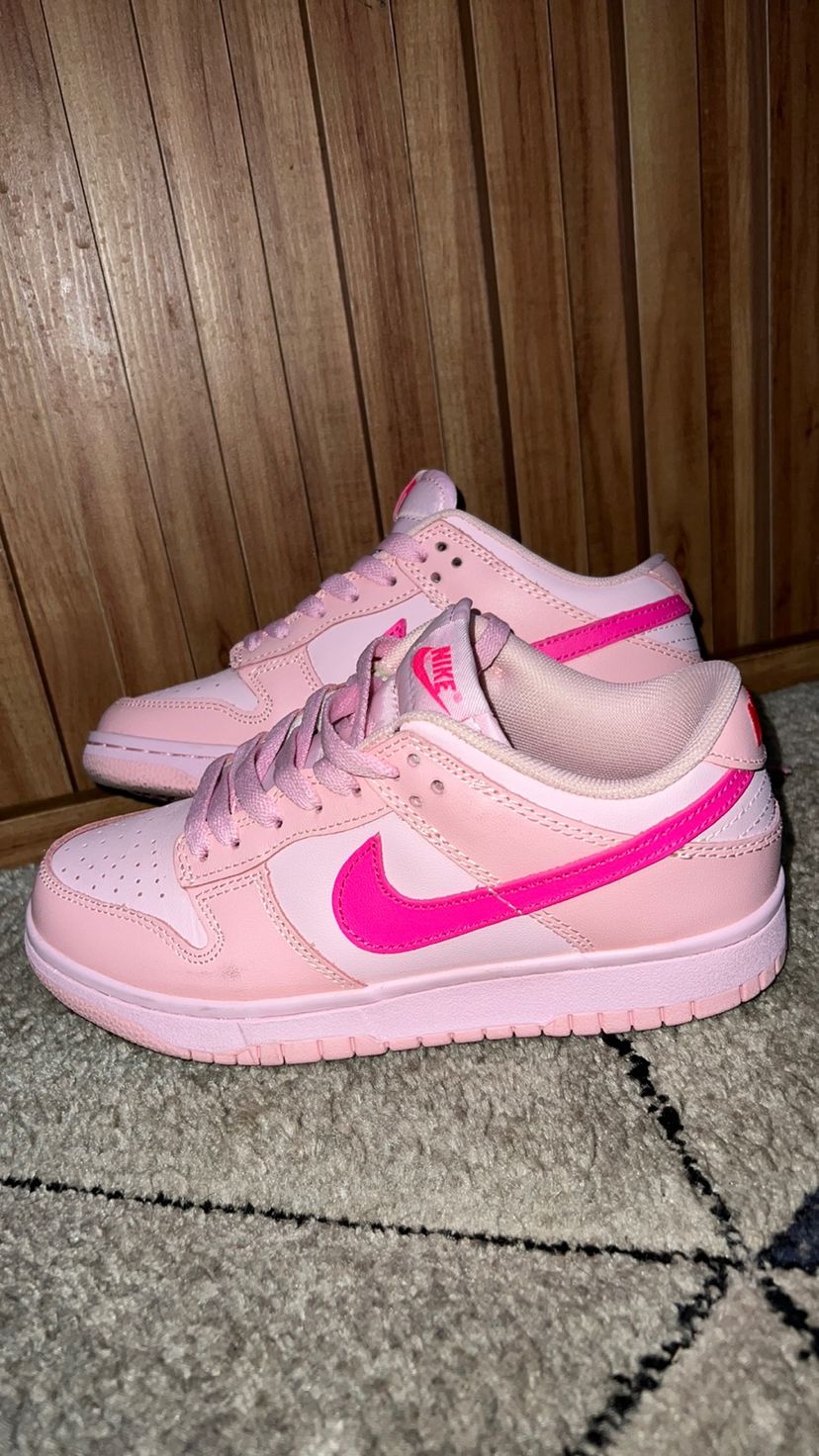 Tênis Nike Dunk Low Triple Pink | Tênis Feminino Nike Usado 87245090 ...