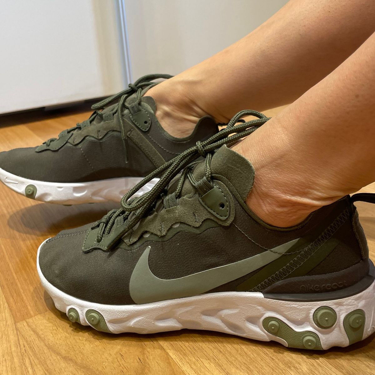 Tênis Nike React Verde Militar Quase Novo | Tênis Feminino Nike Usado 91578062 | enjoei