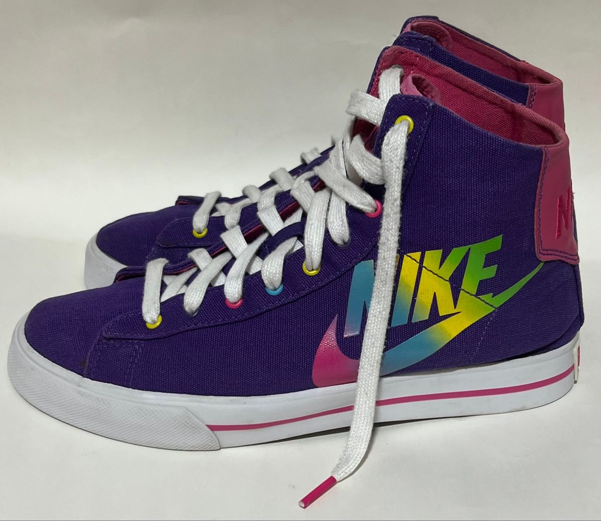 Tênis Nike Roxo com Detalhes Coloridos | Tênis Feminino Nike Usado ...