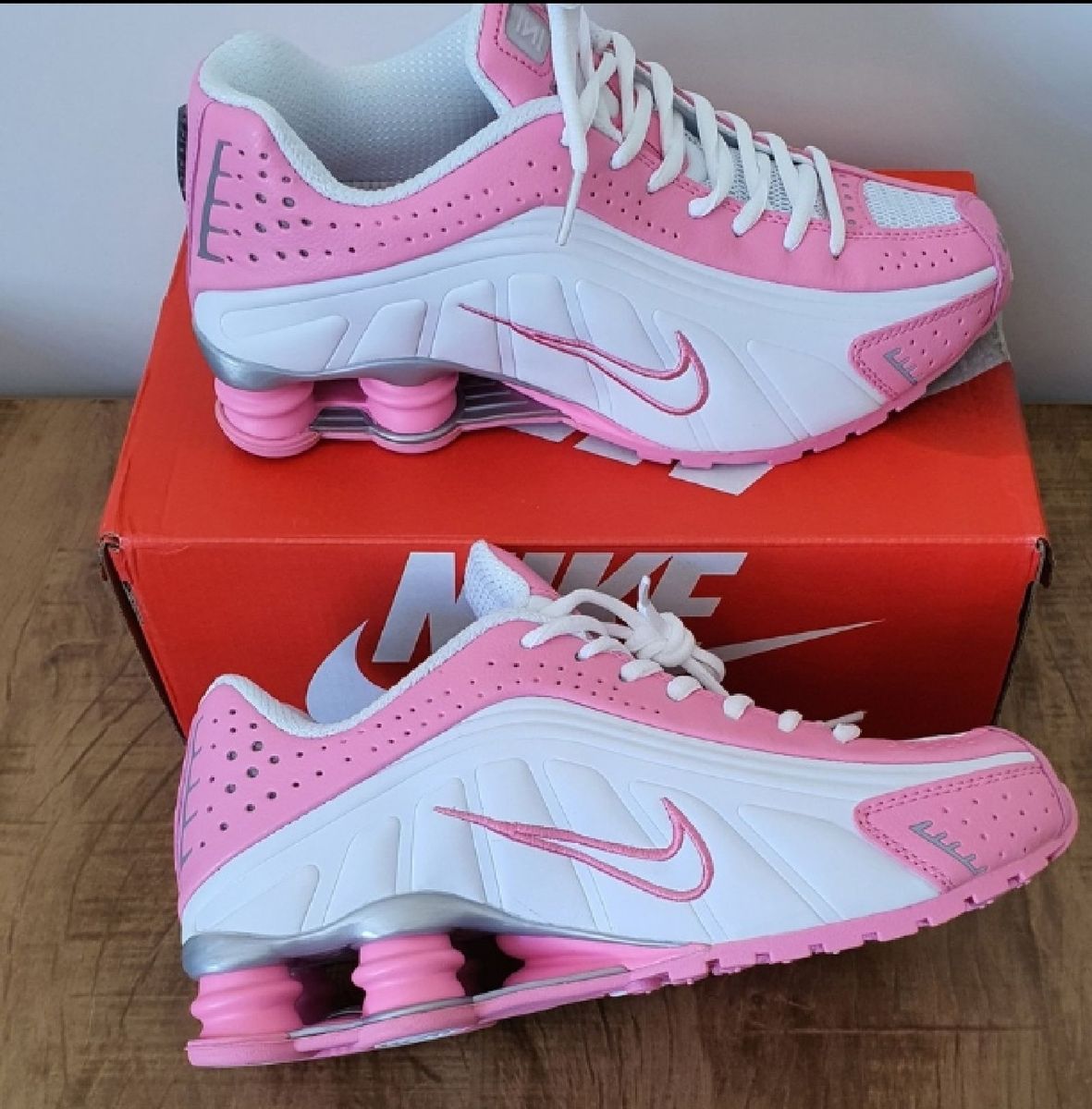 Tênis Nike Shox R4 Branco Rosa | Tênis Feminino Nike Nunca Usado ...