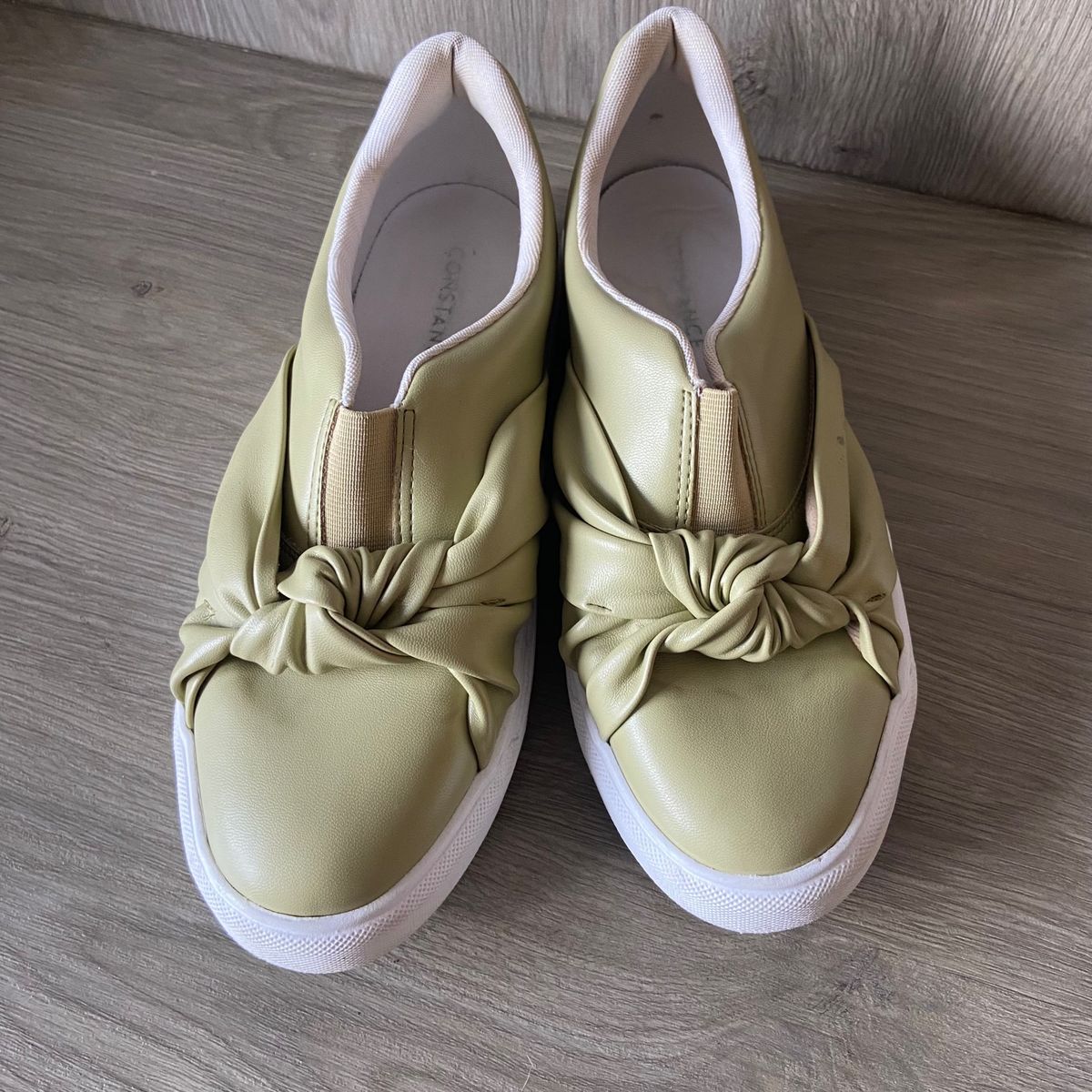 Tênis Slip On Verde Constance 36 | Tênis Feminino Constance Usado ...