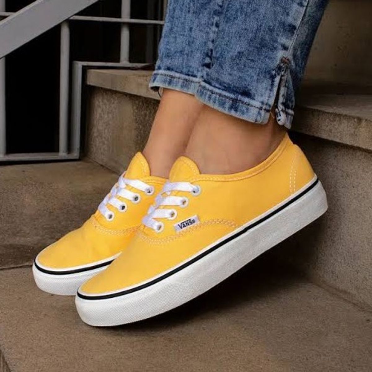 Tênis Vans Authentic Yellow | Tênis Feminino Vans Usado 80779552 | enjoei