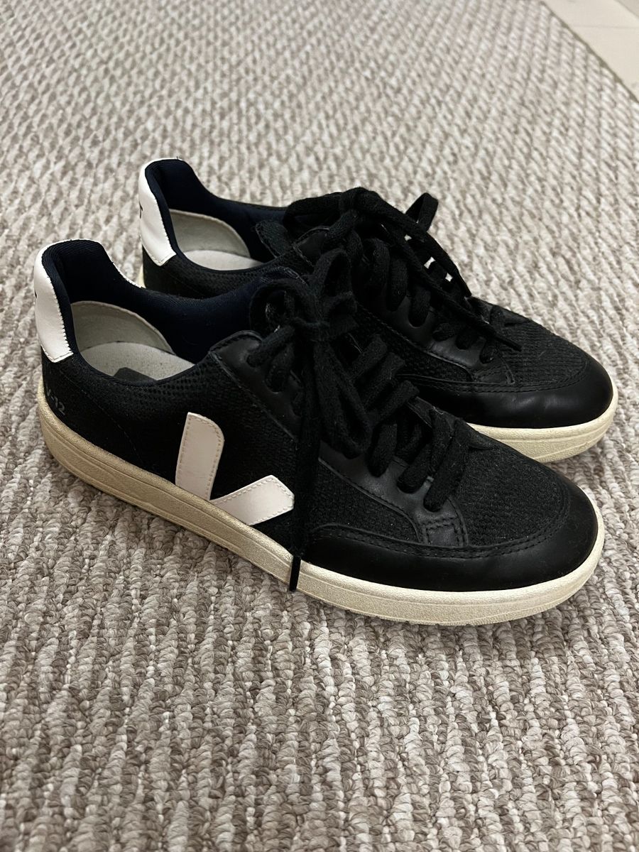 Tênis Vert V-12 Preto e Off | Tênis Feminino Vert Usado 83957470 | enjoei