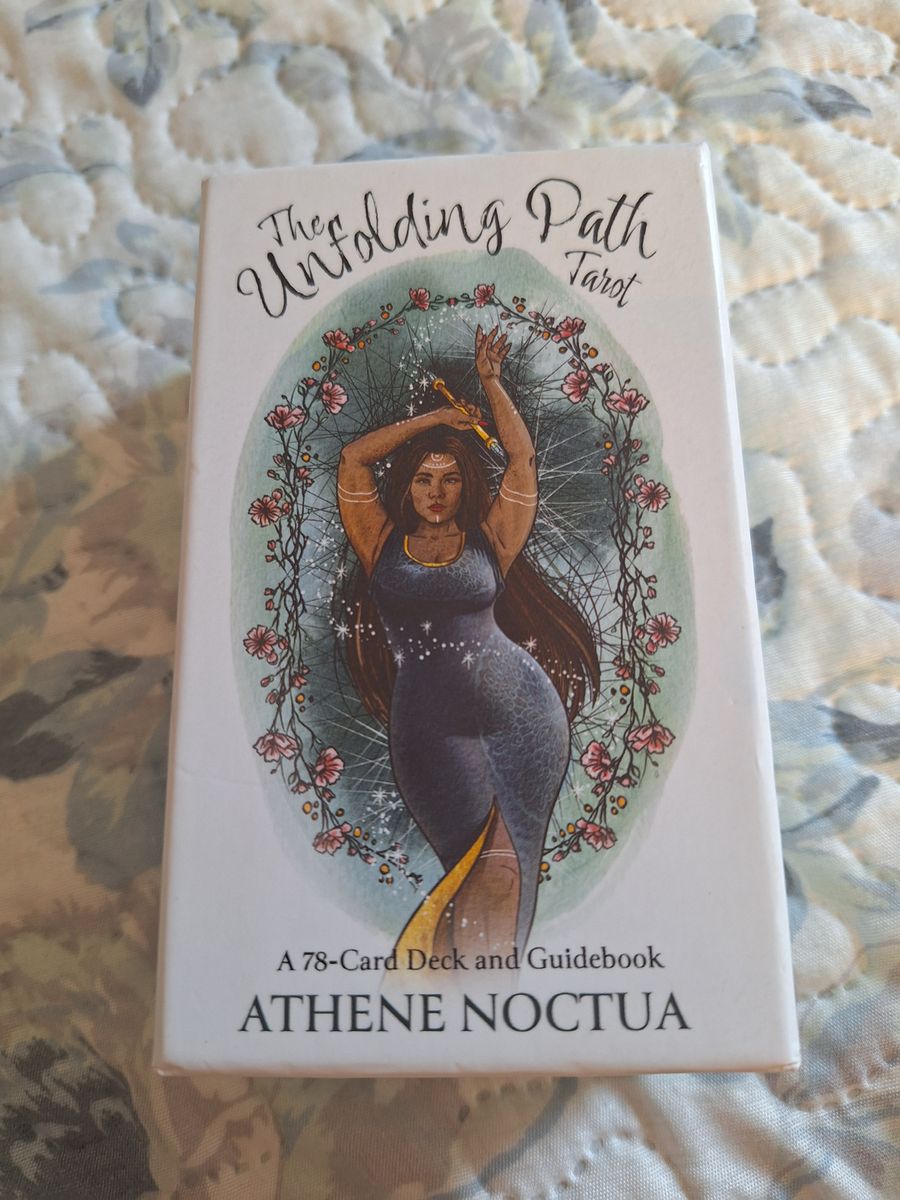 The Unfolding Path Tarot: Tarot de 78 Cartas e Livro Guia | Livro Hay ...