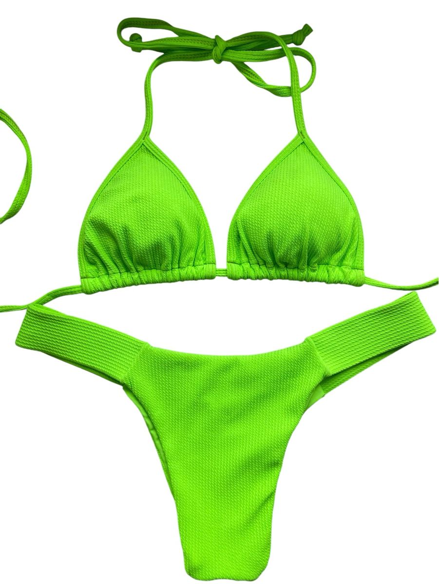 Título: Biquíni Verde-limão Texturizado Moderno e Vibrante | Moda Praia ...