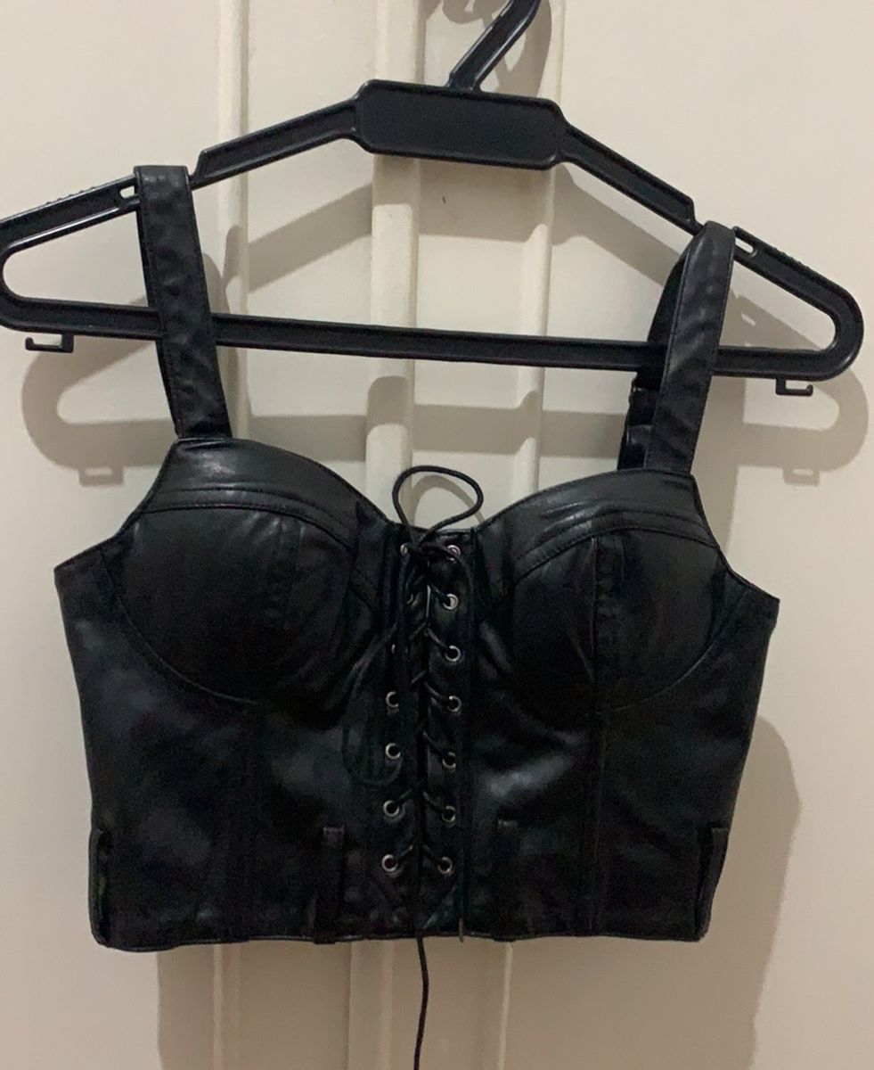 Top Couro Falso | Blusa Feminina Nasty Gal Usado 56934283 | enjoei