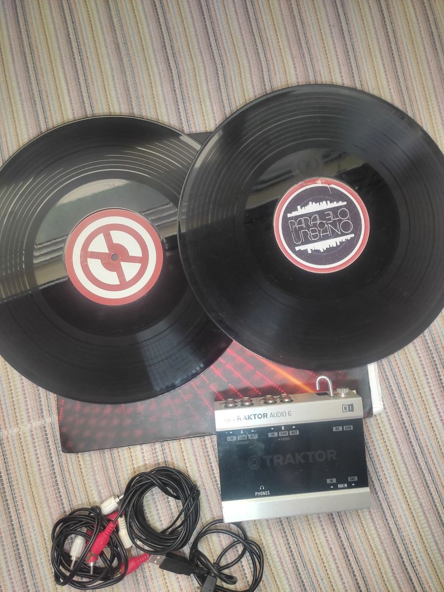 Traktor Scratch Audio 6 Native Instruments - Interface de Audio | Item ...