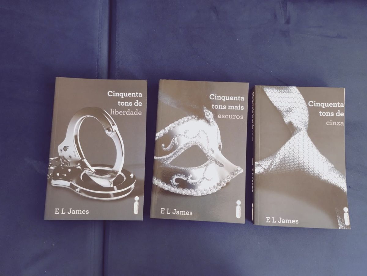 Trilogia Cinquenta Tons de Cinza | Item de Papelaria Editora Intrínseca ...
