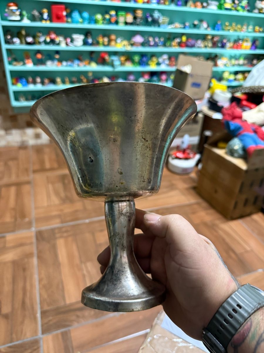 Troféu Antigo | Item de Decoração Usado 128605679 | enjoei