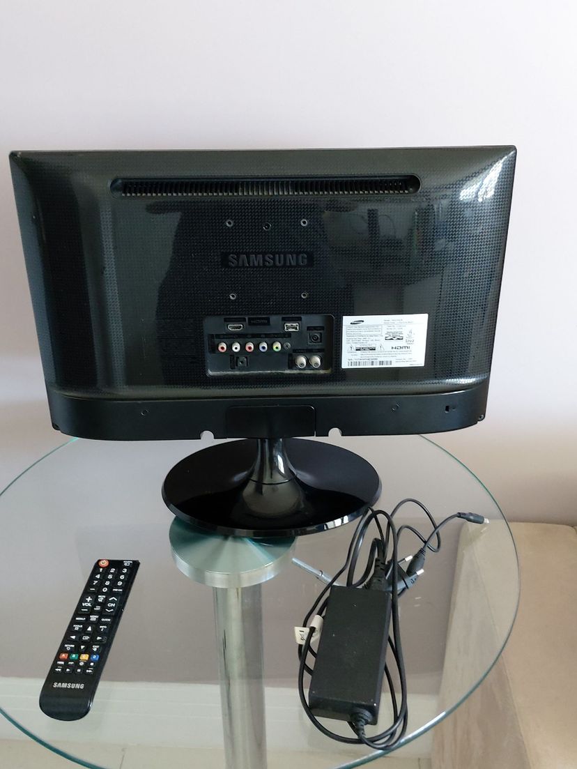 Tv 21.5'' Led Samsung T22c310, Full Hd, Função Futebol, Furação Vesa ...