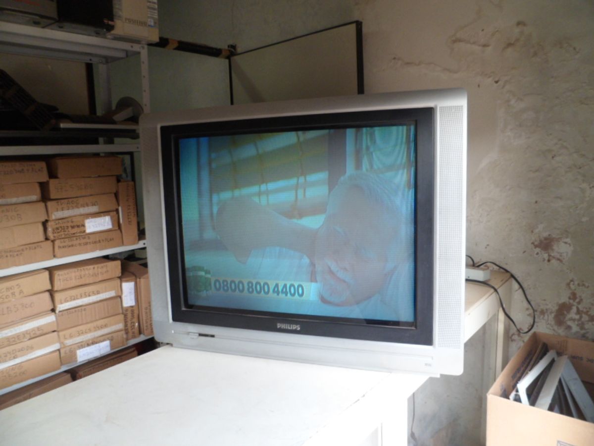 Tv 29 Philips Tv Plana de Tubo Usada Favor Leia O Anuncio | Item Info & Eletro Tv 29 Philips Tv ...