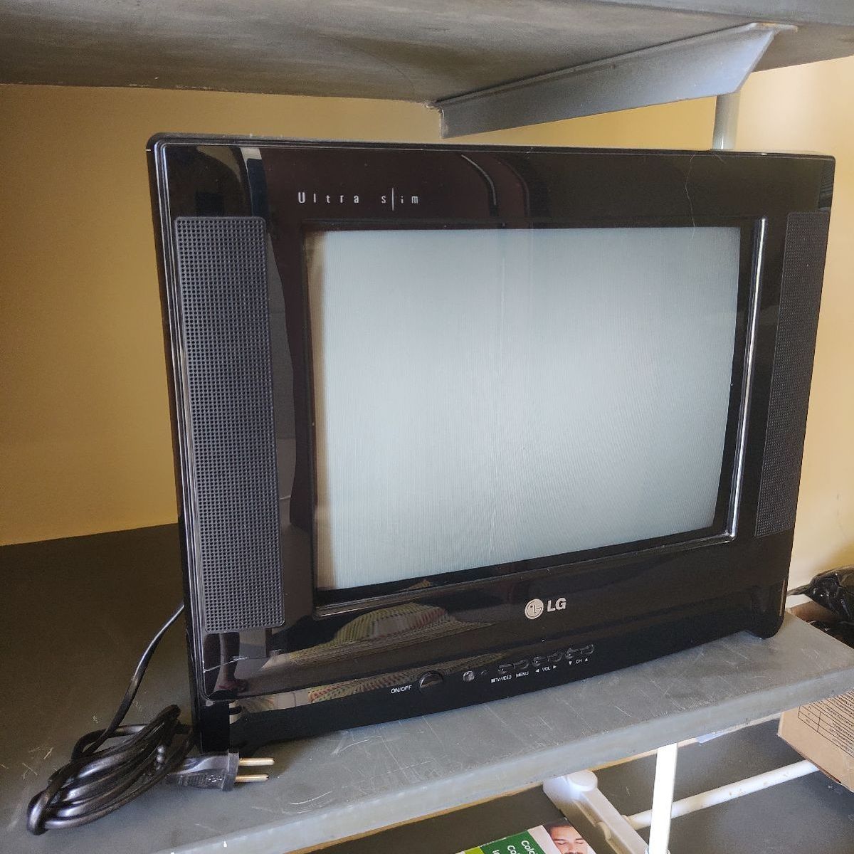 Tv de Tubo Antiga Lg 14' | TV e Display Lg Usado 83713421 | enjoei