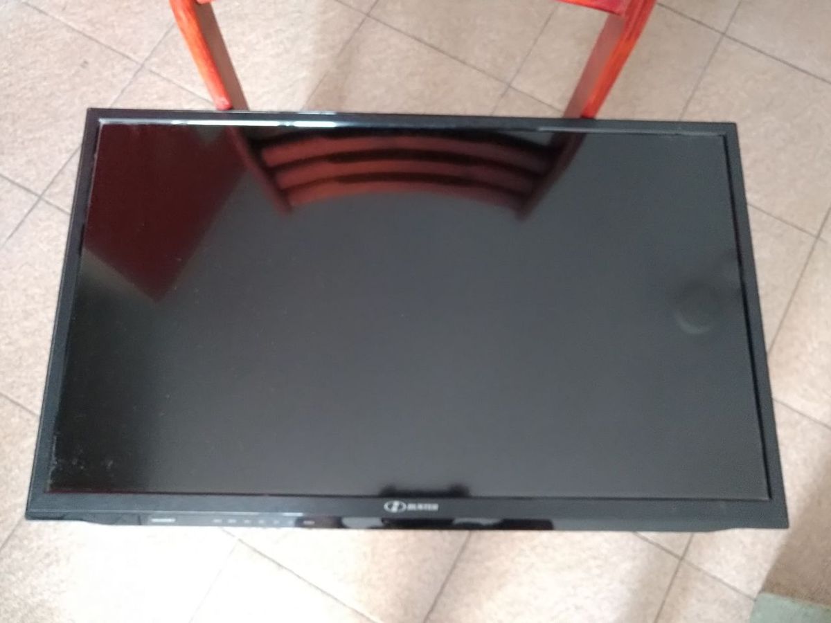 Tv Hbtv-32l07hd Hbuster 32 Polegadas Led Danificado | Móvel p/ Casa ...