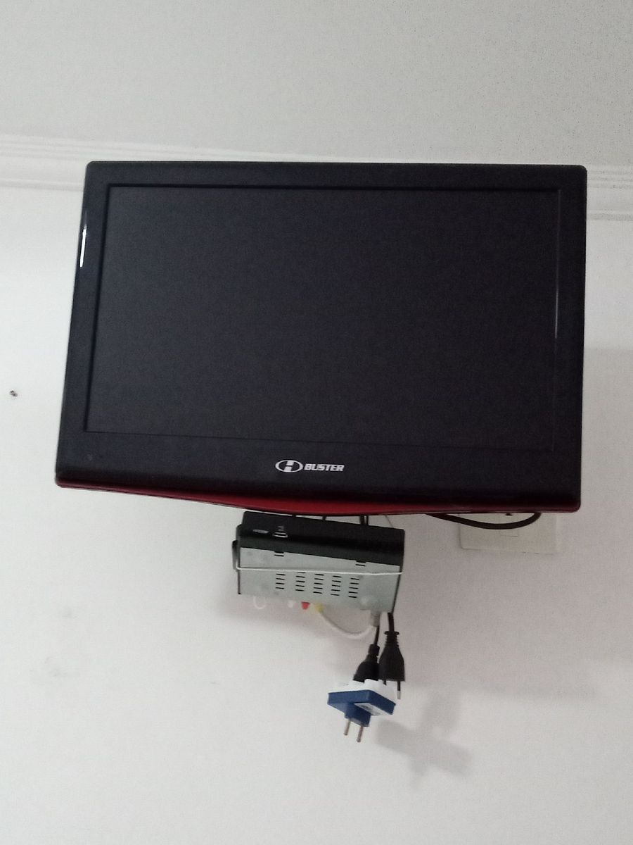 Tv Lcd 22 Polegadas Buster,com Controle | TV e Display Buster Usado ...