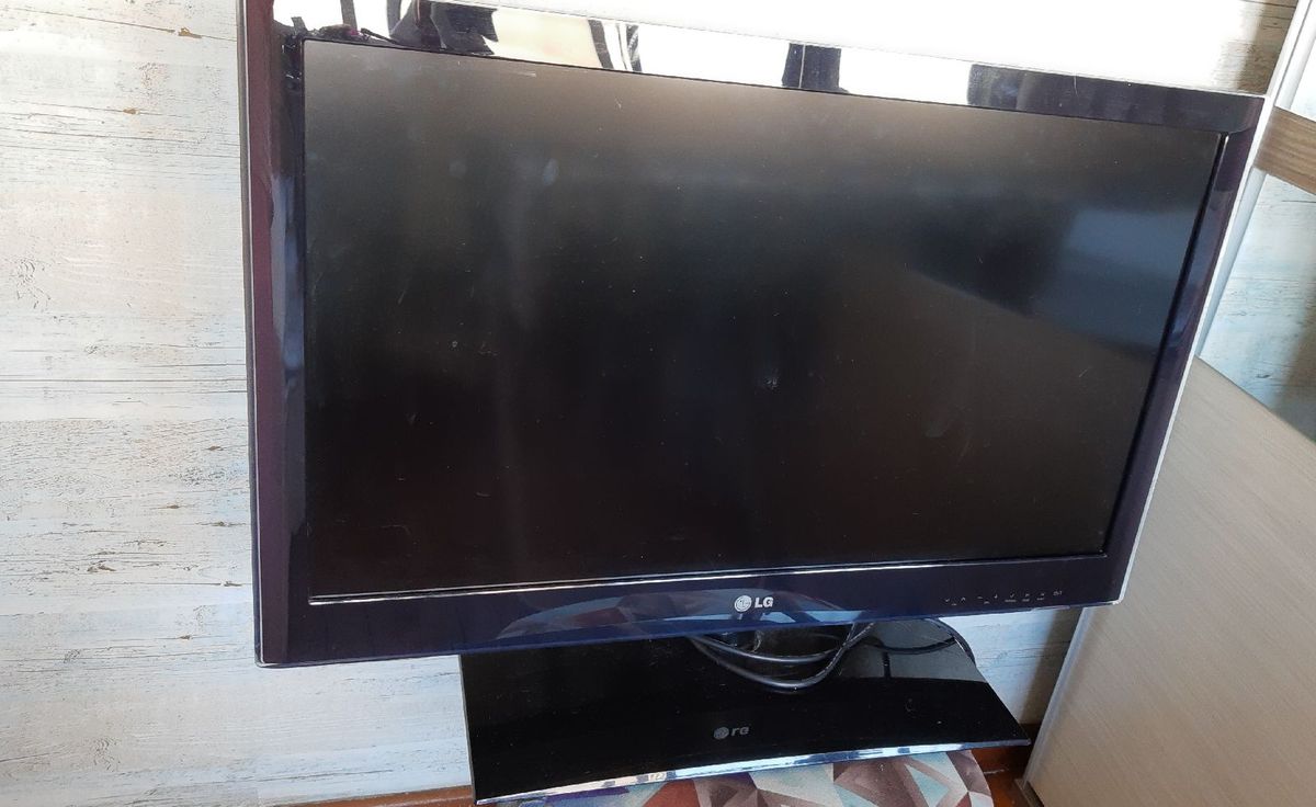 Tv Lg 32" com Placa Queimada /quebrada (para Retirada de Peças e Lcd ...