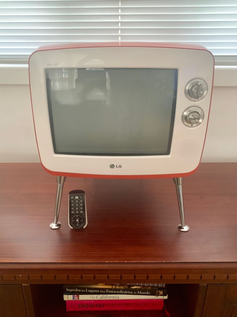Tv Lg Retrô 14 - Ed. Limitada da Lg | TV e Display Lg Usado 36458820 ...