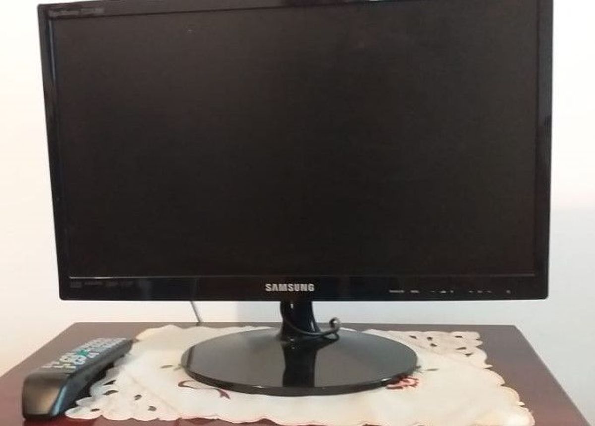Tv Monitor Samsung 21,5" T22c310lb | TV e Display Samsung Usado ...