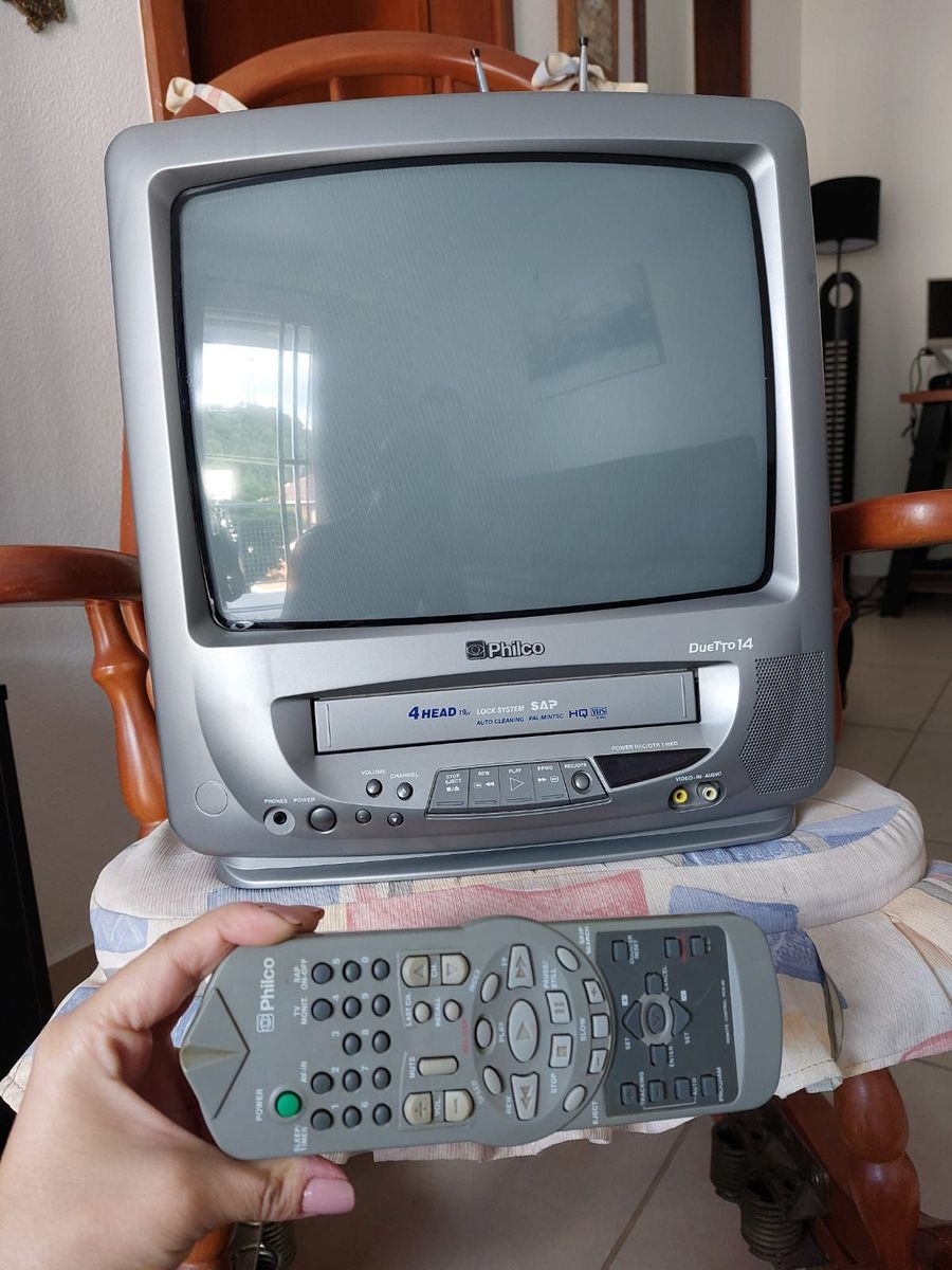 Tv Philco com Vídeo Cassete Integrado | TV e Display Philco Usado ...
