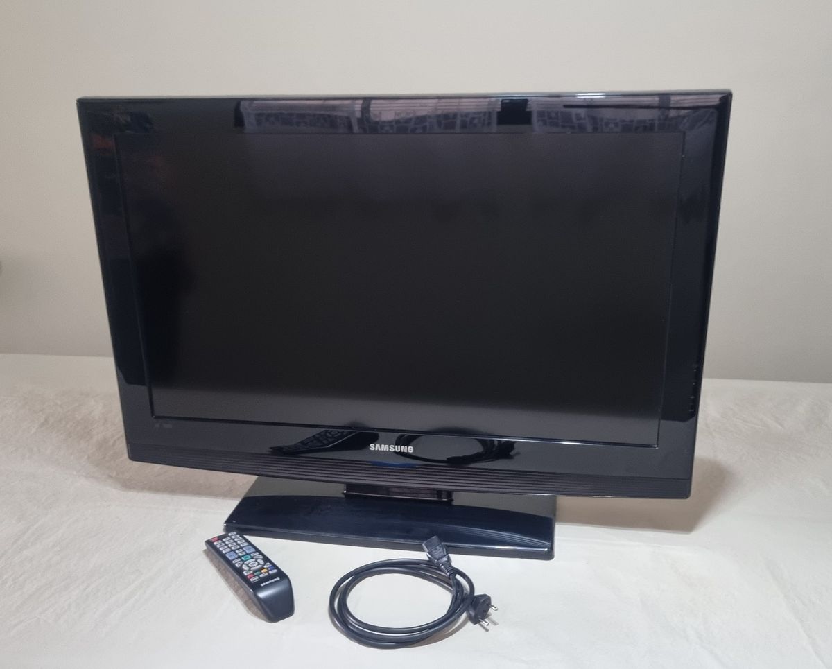 Tv Samsung 32 Bivolt - Modelo Ln32b350 Lcd - Usado | TV e Display Samsung Usado 76535898 | enjoei