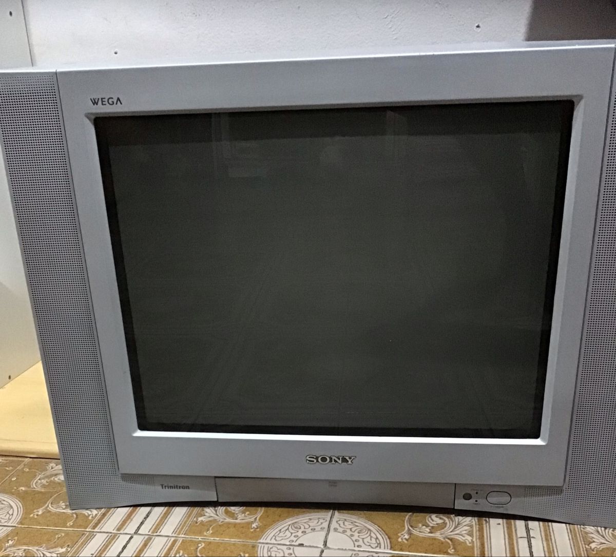 Tv Sony Wega 21 + Conversor | TV e Display Sony Usado 40942636 | enjoei
