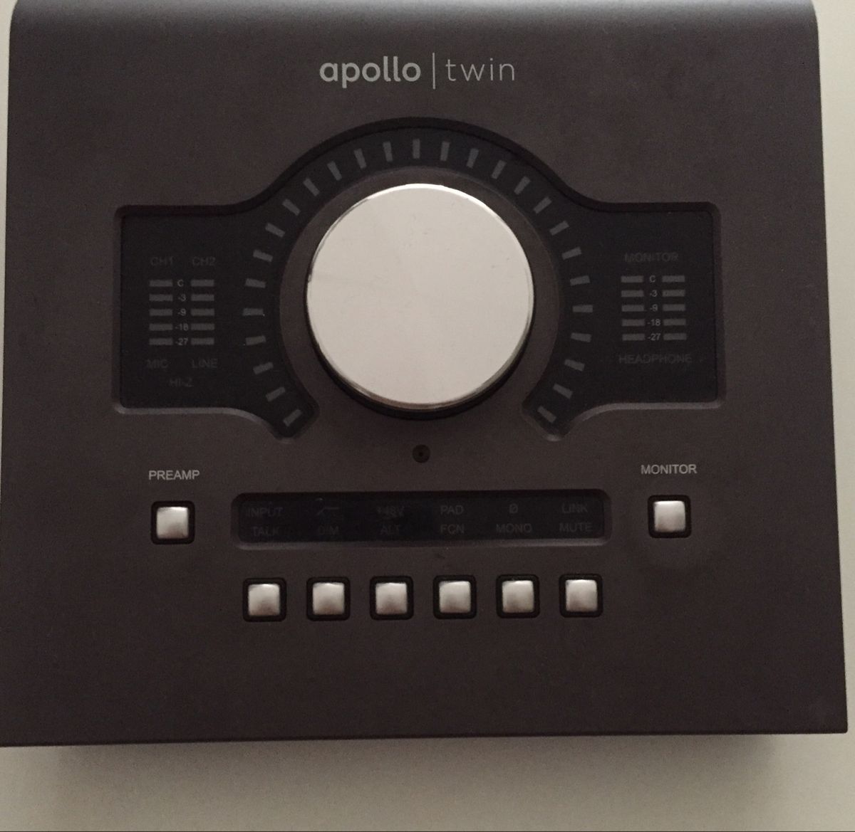 Uad Twin Interface Item De Música Universal Audio Usado 67155096 Enjoei