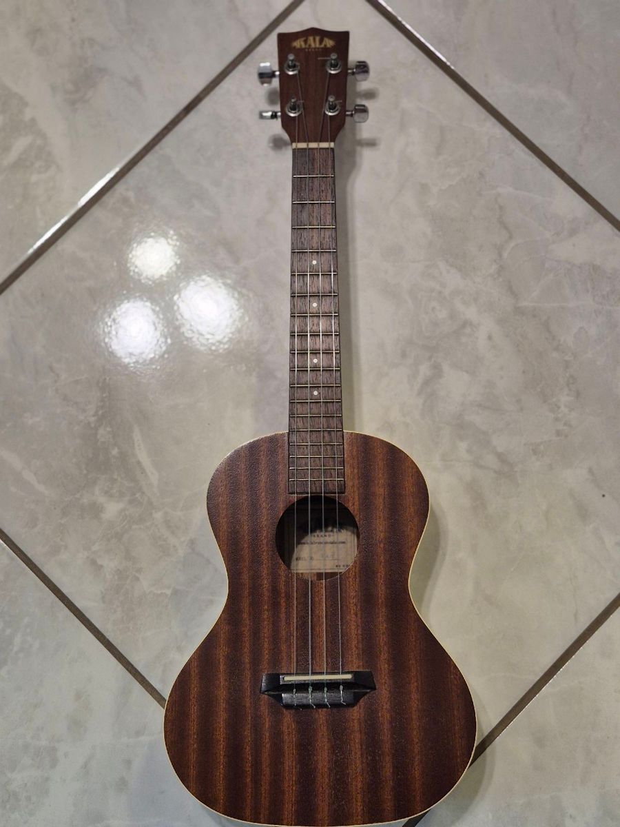 Ukulele Kala Tenor com Bag | Item de Música Kala Usado 131059498 | enjoei