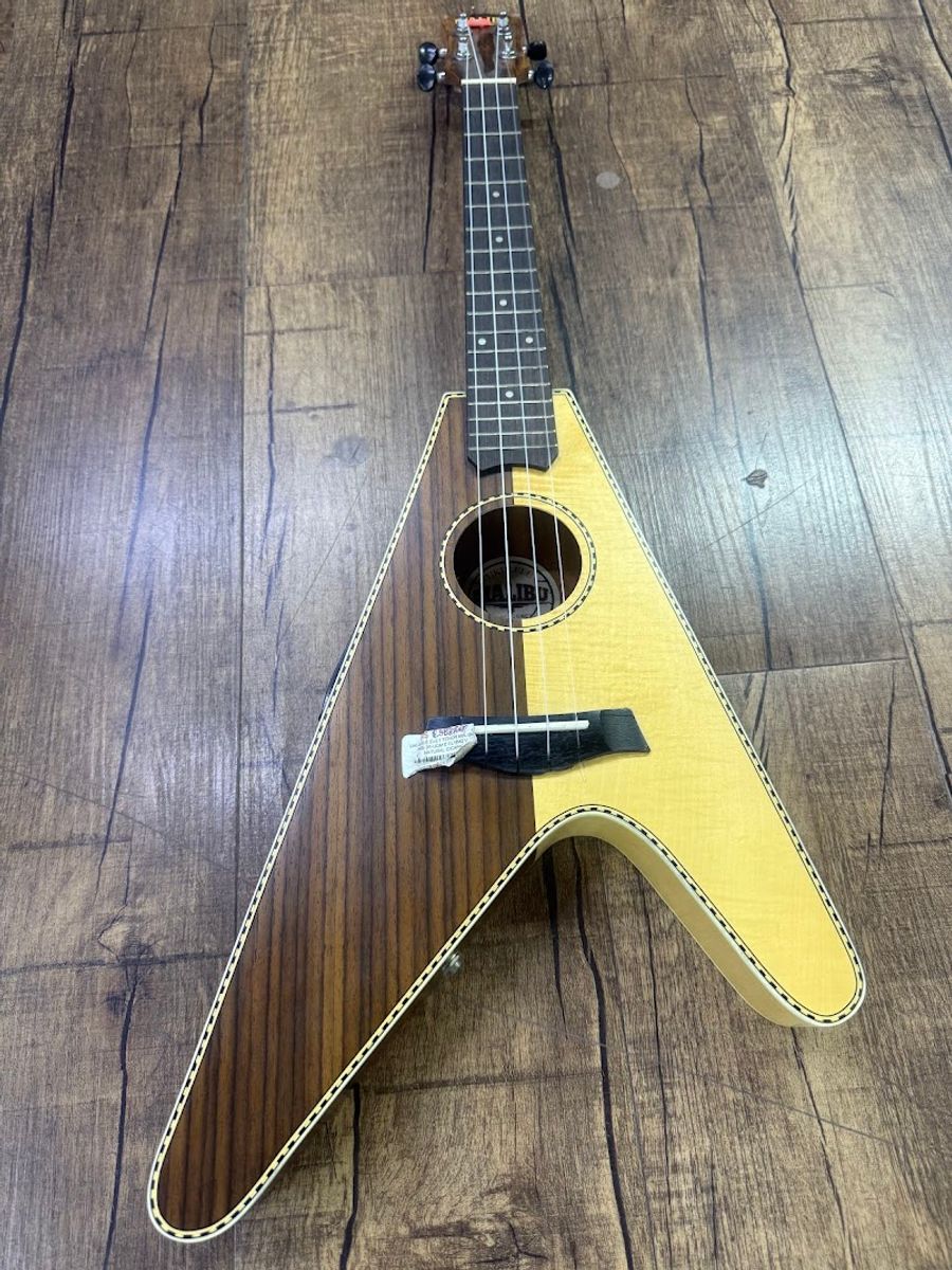 Ukulele Premium Flying-v Malibu Luthieria Prosperar Tenor Acustico e ...