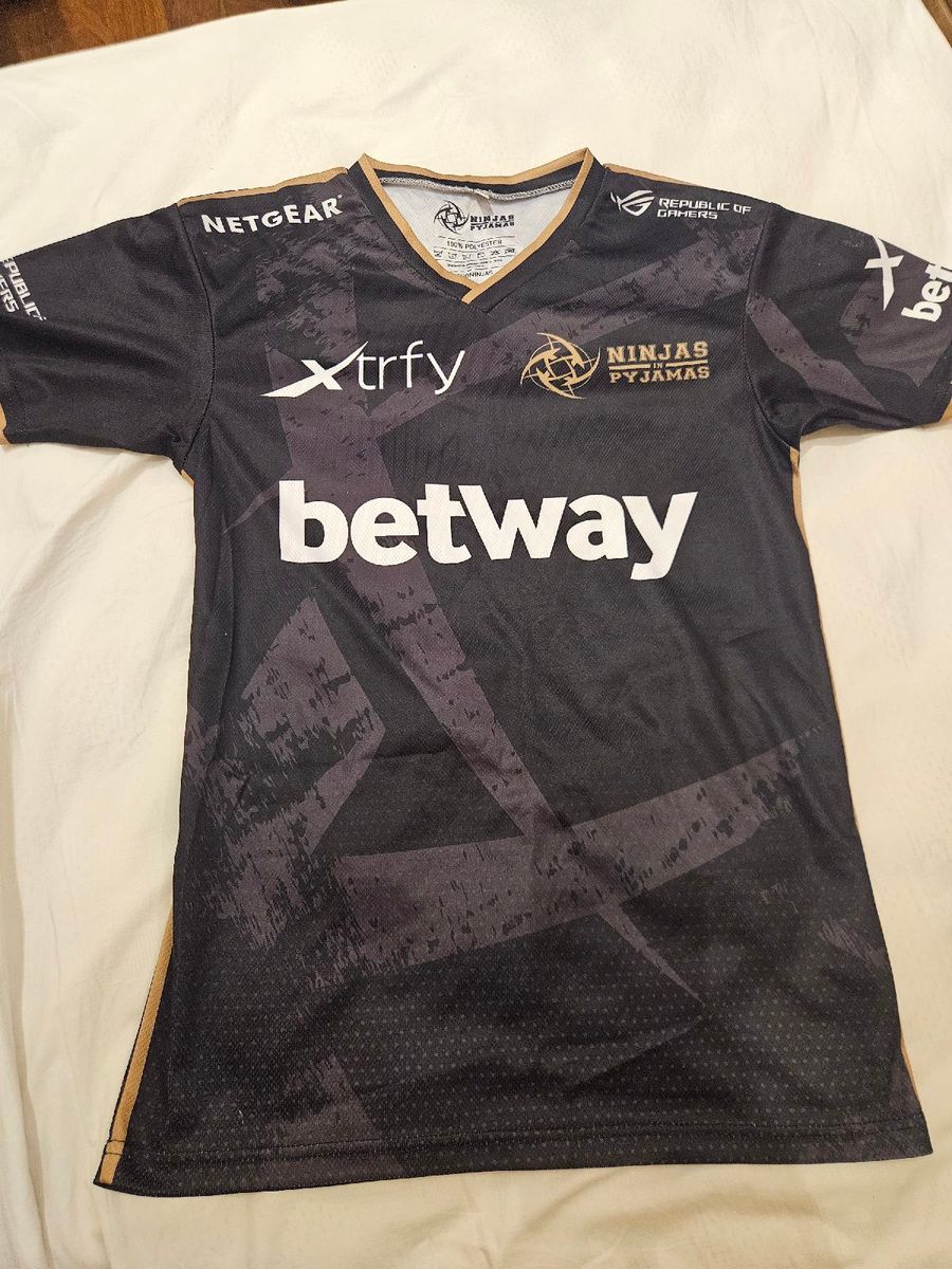 Uniformes Red Canids e Nip | Camiseta Masculina Nunca Usado 134656099 ...