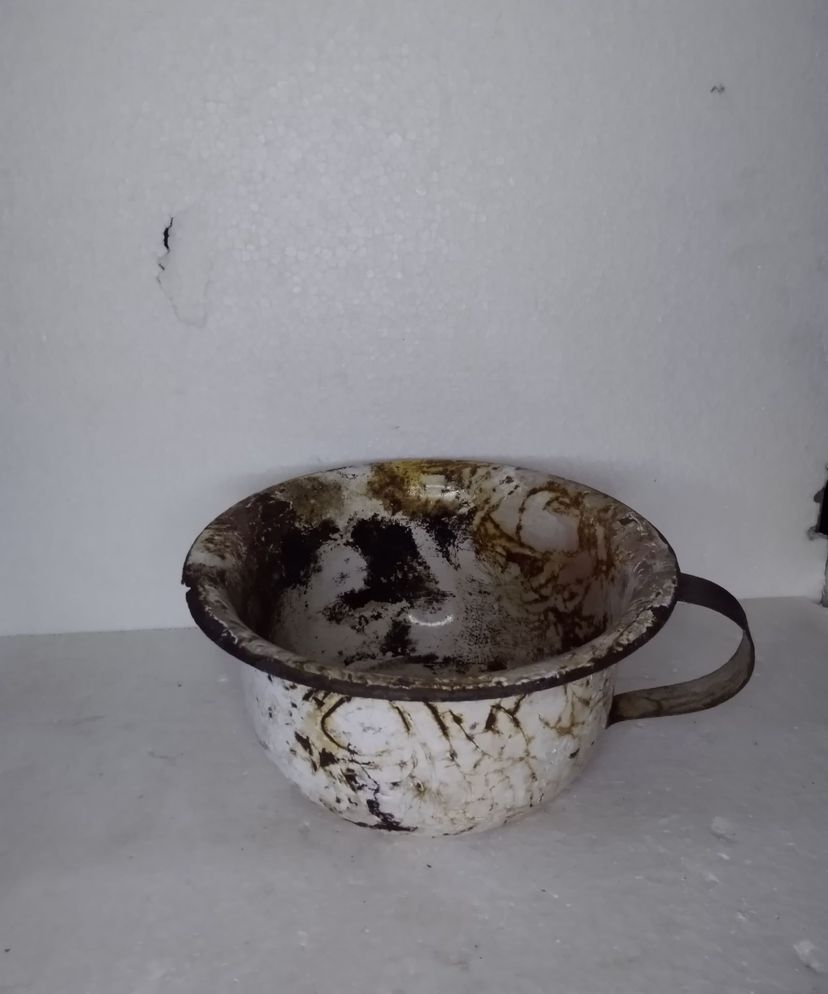 Urinol(penico) Antigo Esmaltado | Cacareco Usado 70512376 | enjoei