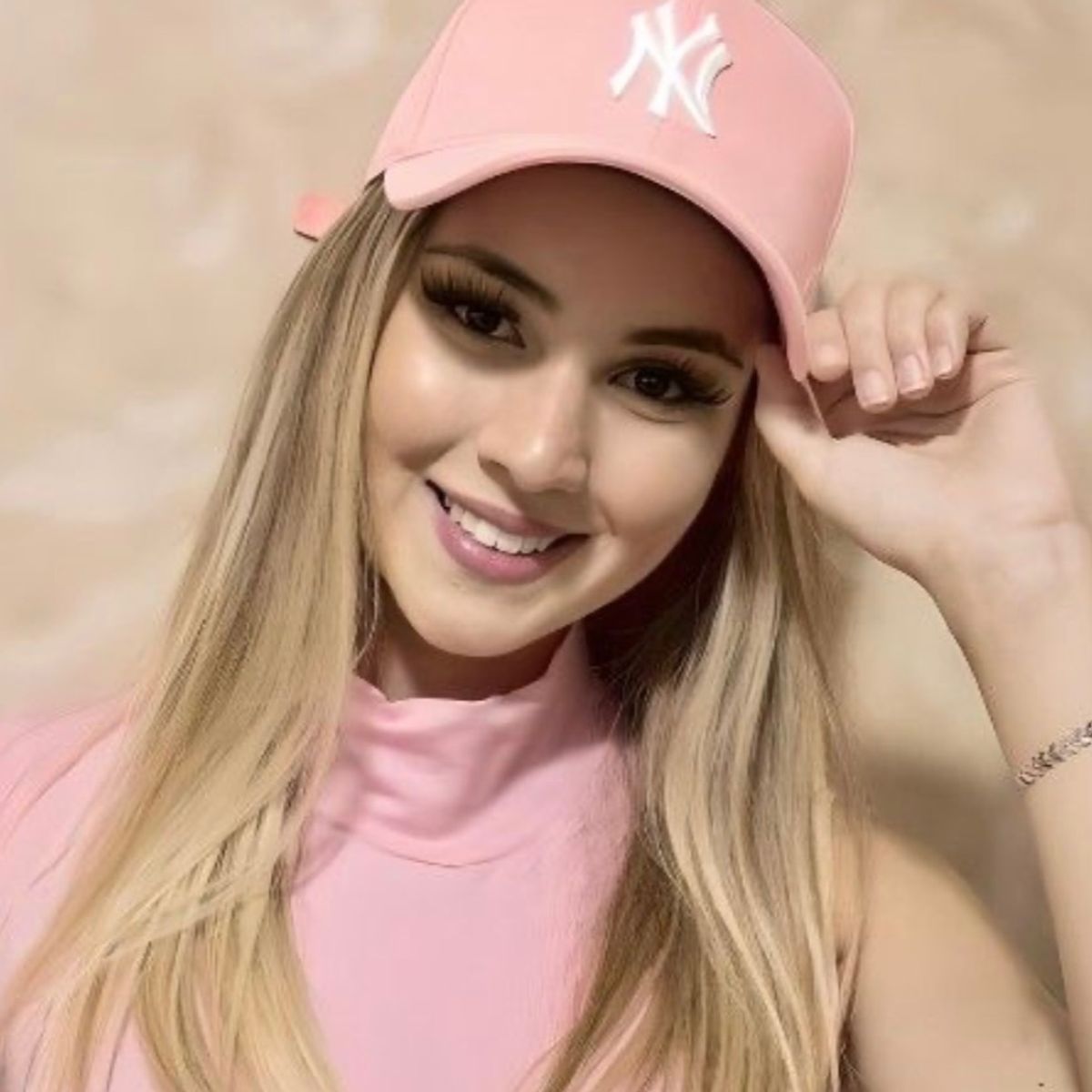 Vendo Boné Rosa Novo | Chapéu Feminino Nunca Usado 77598074 | enjoei