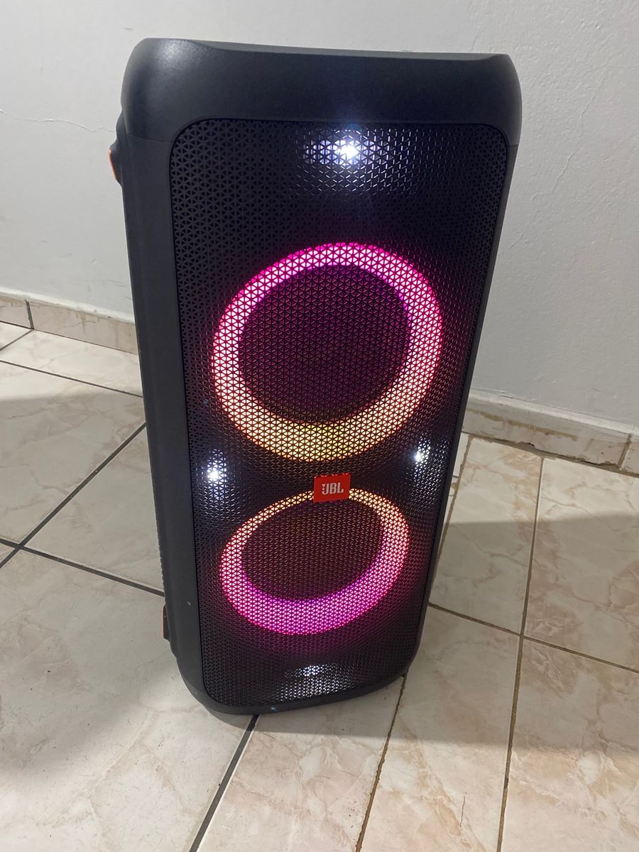 Vendo Jbl Partybox 300 | Item de Música Jbl Usado 84407497 | enjoei