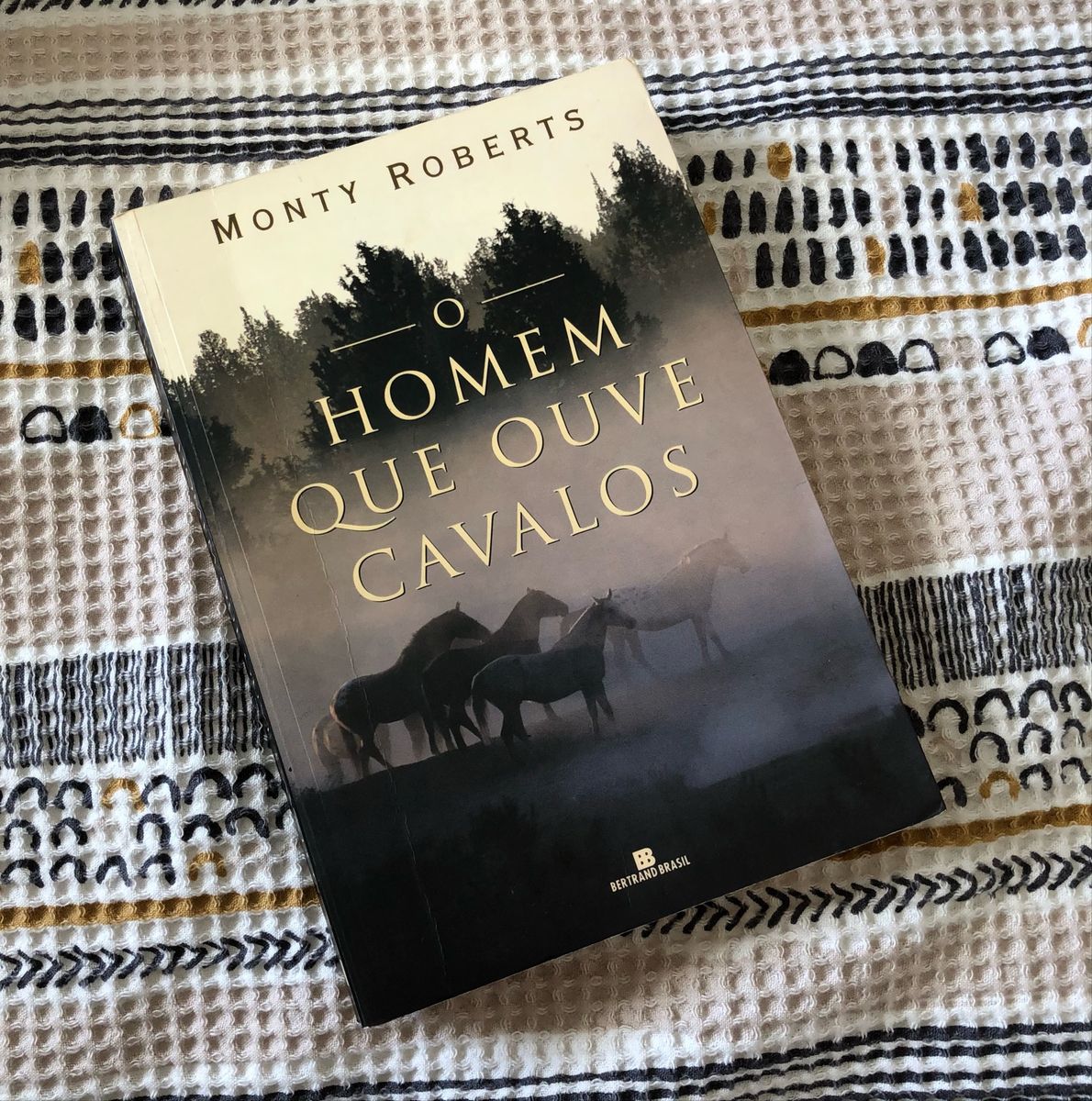 vendo-livro-o-homem-que-ouve-cavalos-monty-roberts-livro-editora