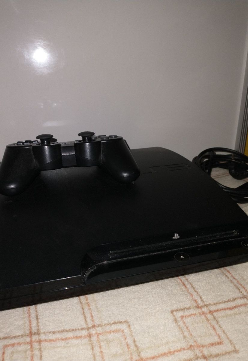 Vendo Playstation 3 Usado de Segunda Mão. Tudo Certinho com Cabos ...