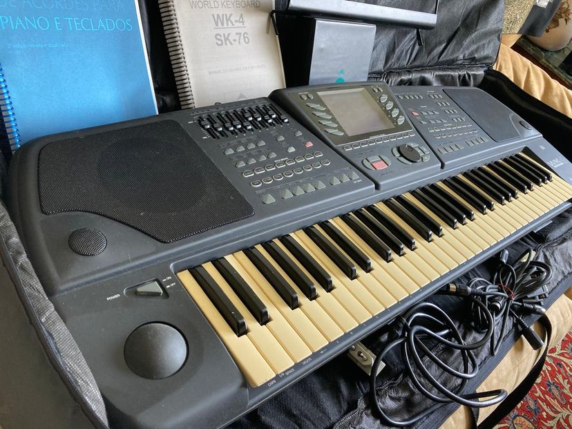 Vendo Teclado Profissional Programável | Item Info & Eletro Gem ...