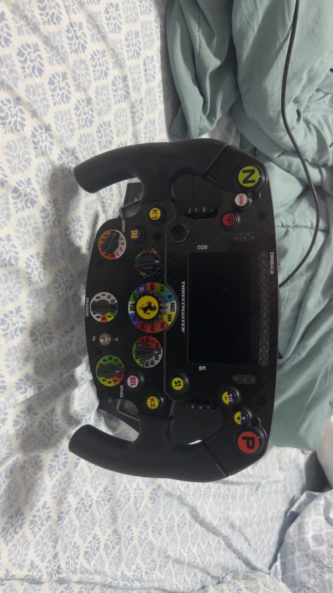 Vendo Thrustmaster Ferrari Sf 1000 Edition Formula Wheel para Pc,ps5 e ...